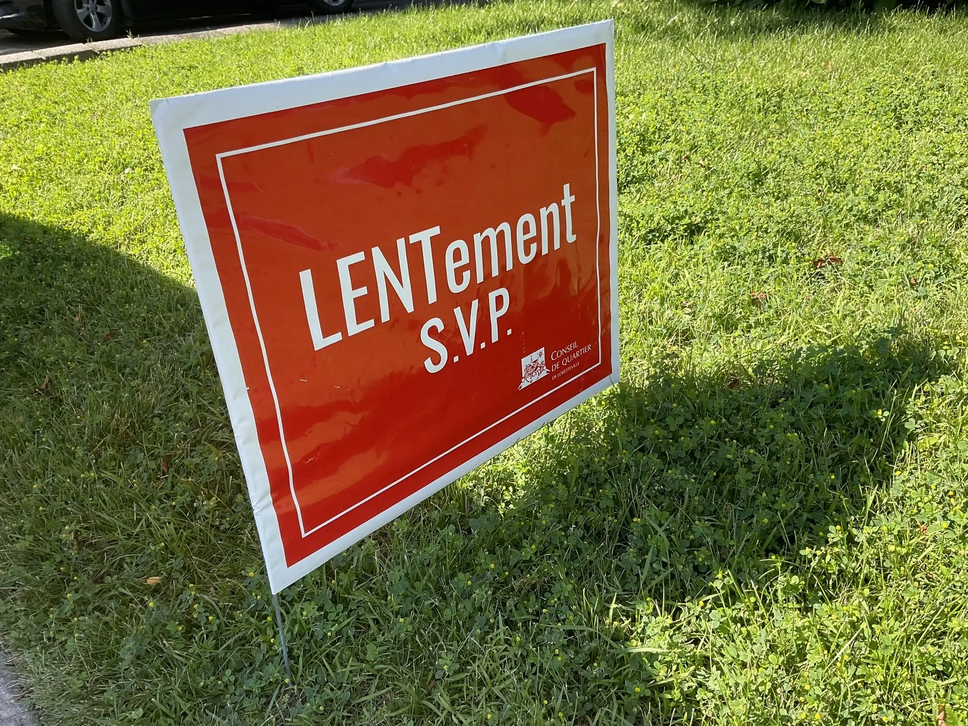 Loretteville - Distribution gratuite d'affiches LENTement
